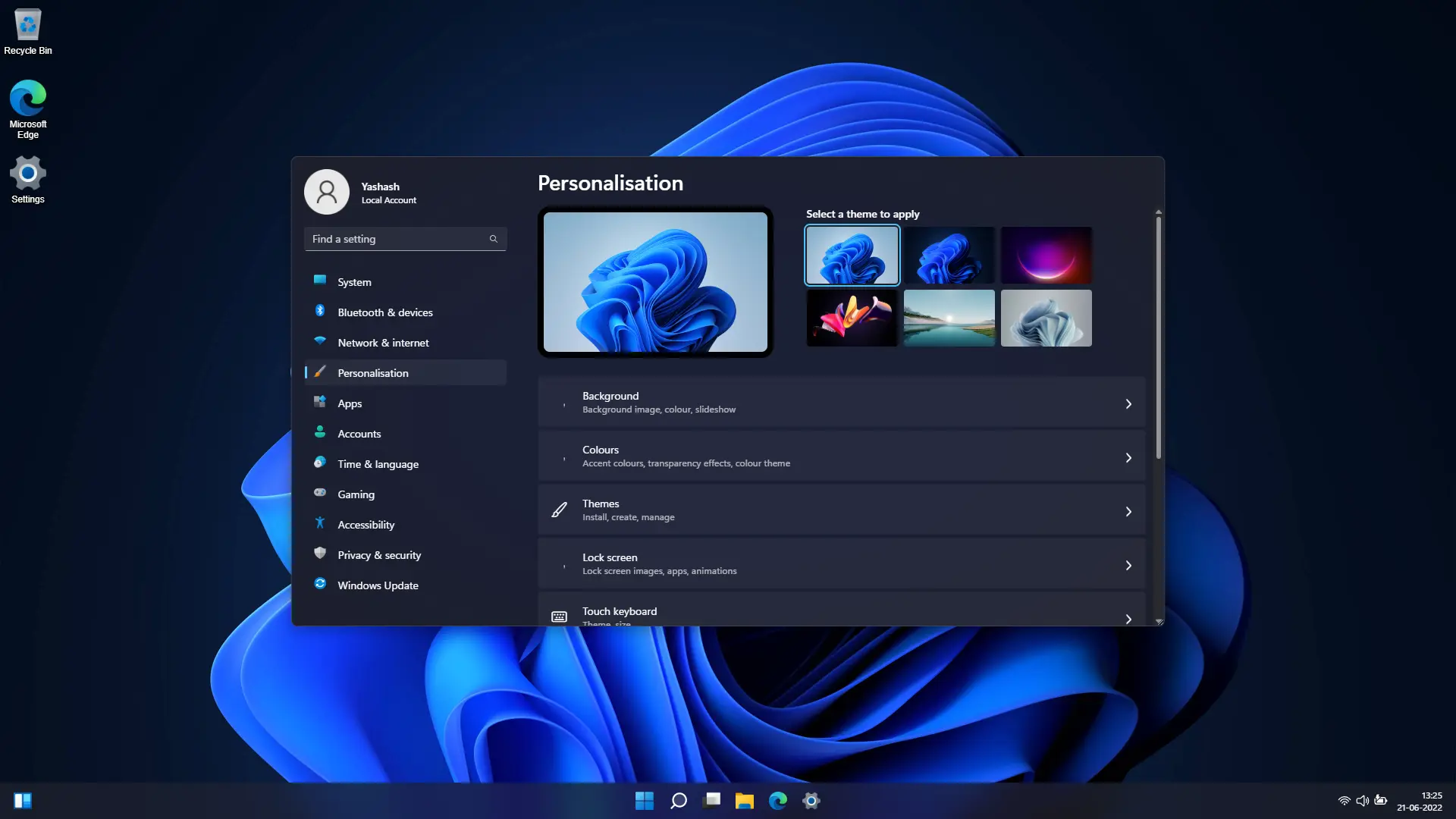 Windows 11 in Svelte